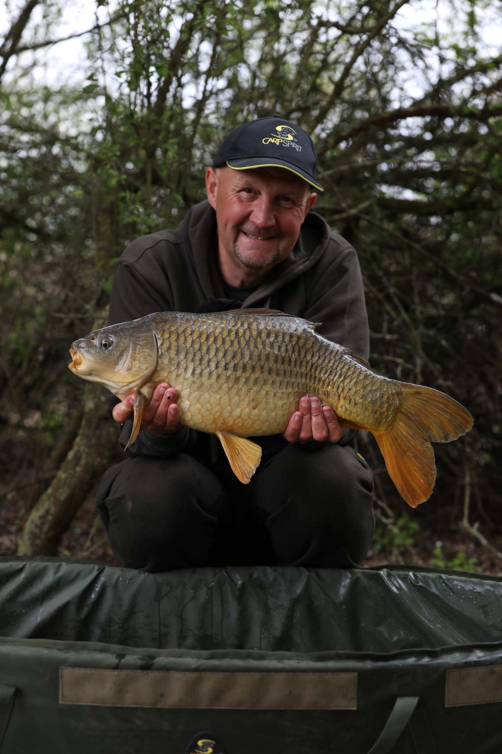 [VIDEOCHALLENGE] Vang een vis op 4 verschillende PVA-presentaties - Ian ...